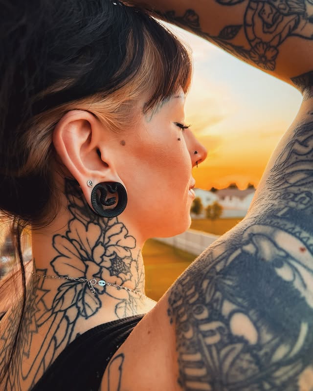 How to Pair Body Jewelry with Ear Gauges for a Complete Punk Look ...